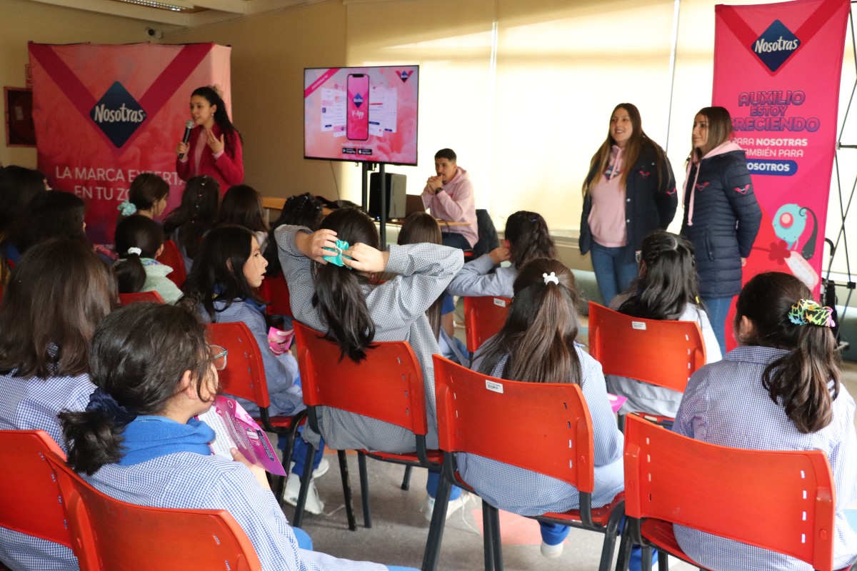 Charla Educativa «Nosotras» | Colegio Concepción Fraternidad